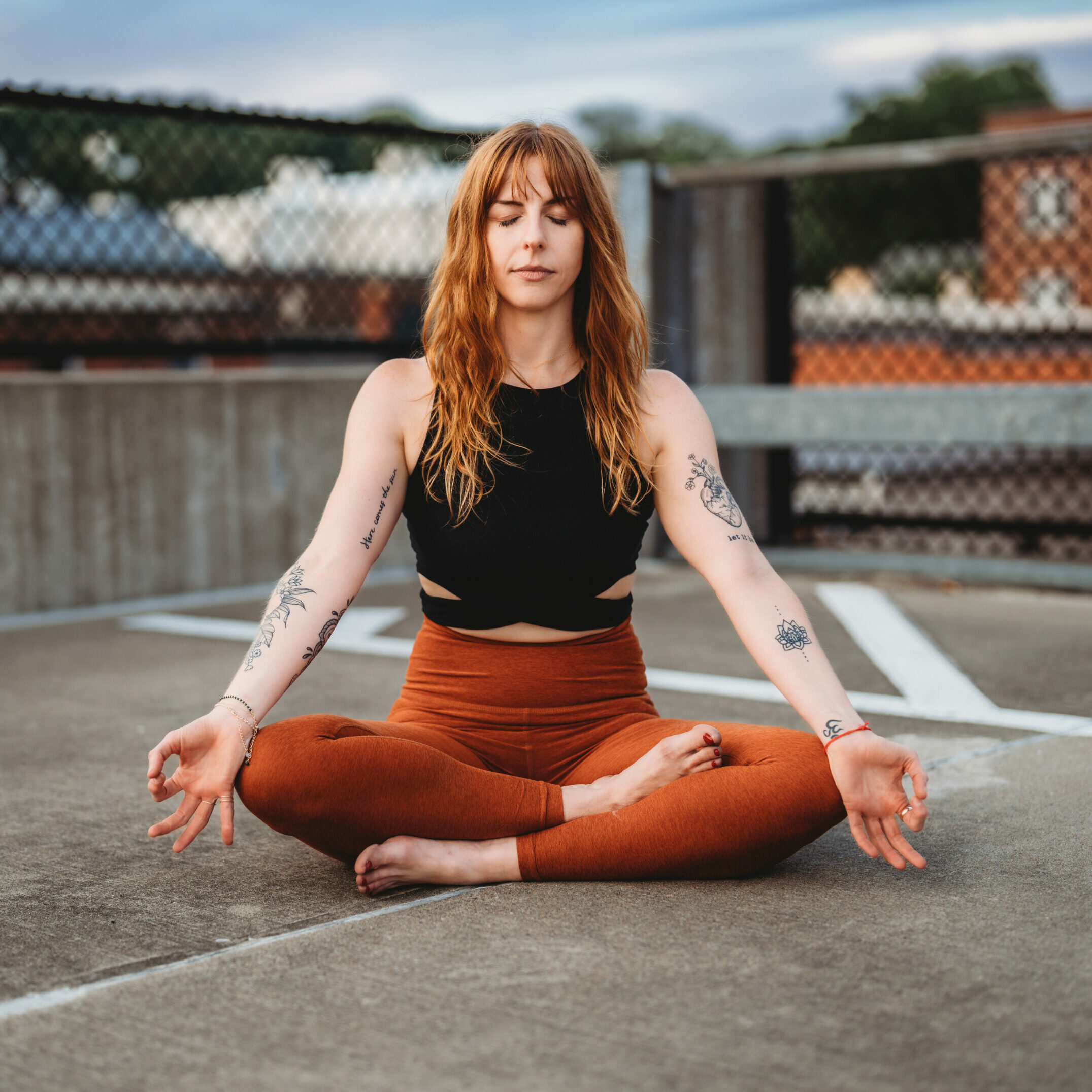 Zoe Berg - Yoga Trade